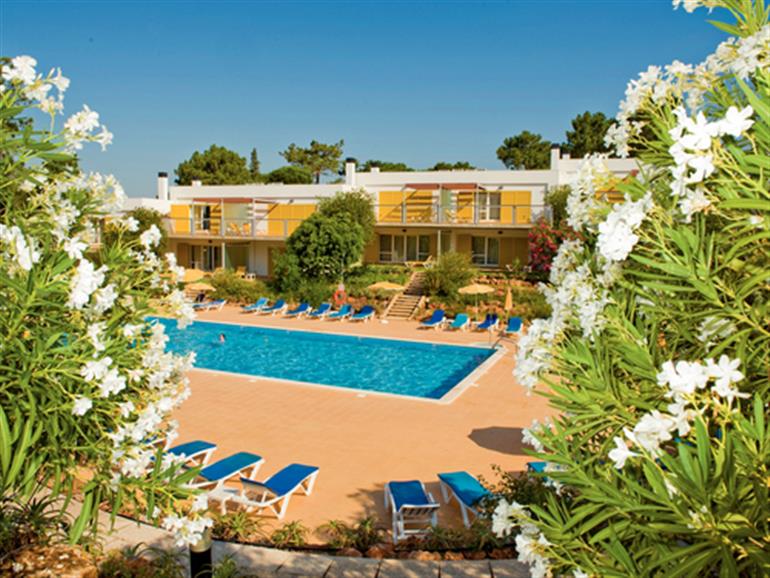 Pinhal da Marina - Vilamoura, Algarve - Portugal. 3 star resort in Portugal