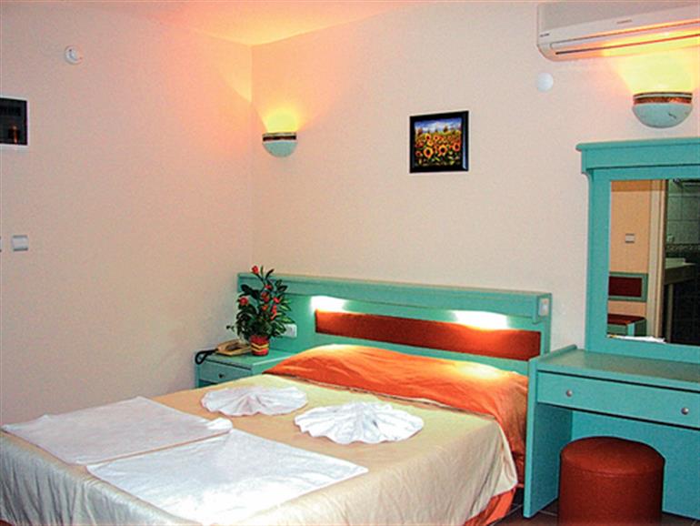 Esra Hotel - Altinkum, Bodrum - Turkey. 3 star resort in Turkey